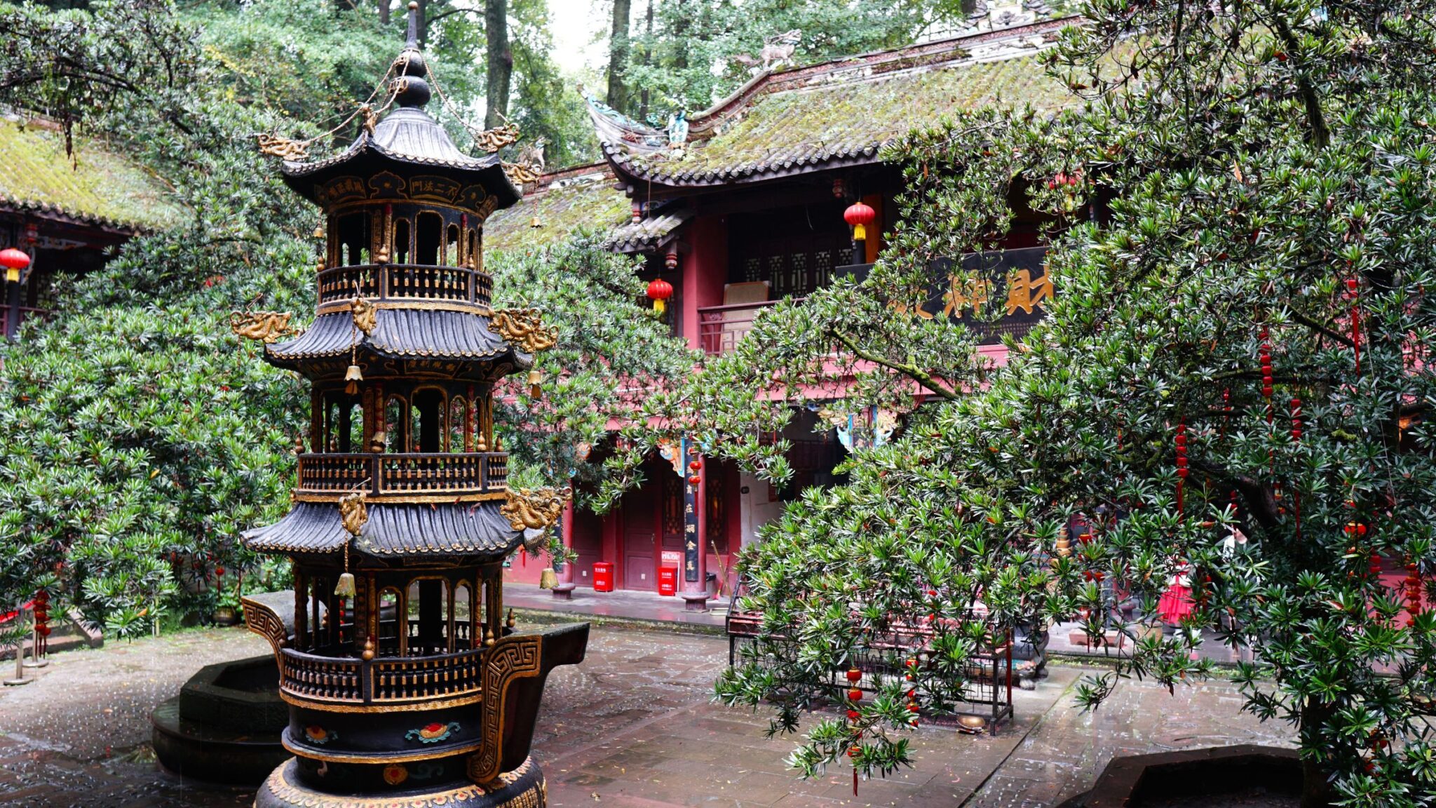 Chengdu Part 2: Mt. Qingcheng, Dujiangyan and authentic food - www ...